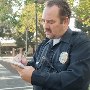 Devenir Gardien de Prison : Formation, Compétences et Carrière dans le ...